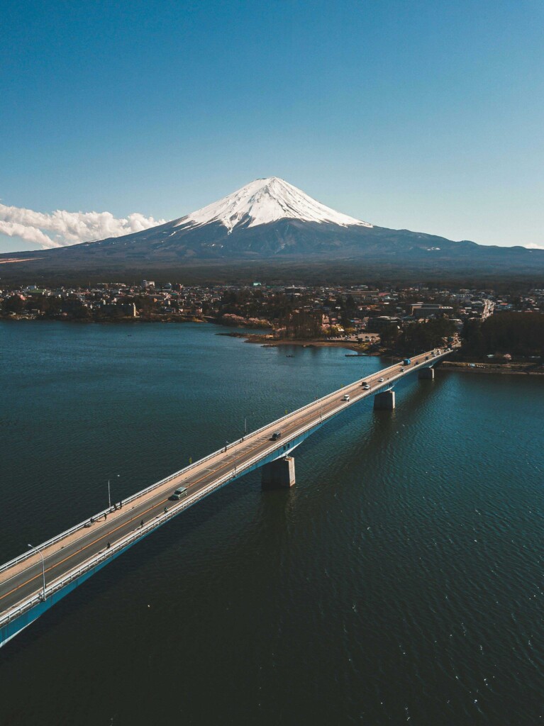 things around mount fuji: Tranquil morning at Lake Kawaguchiko with ...