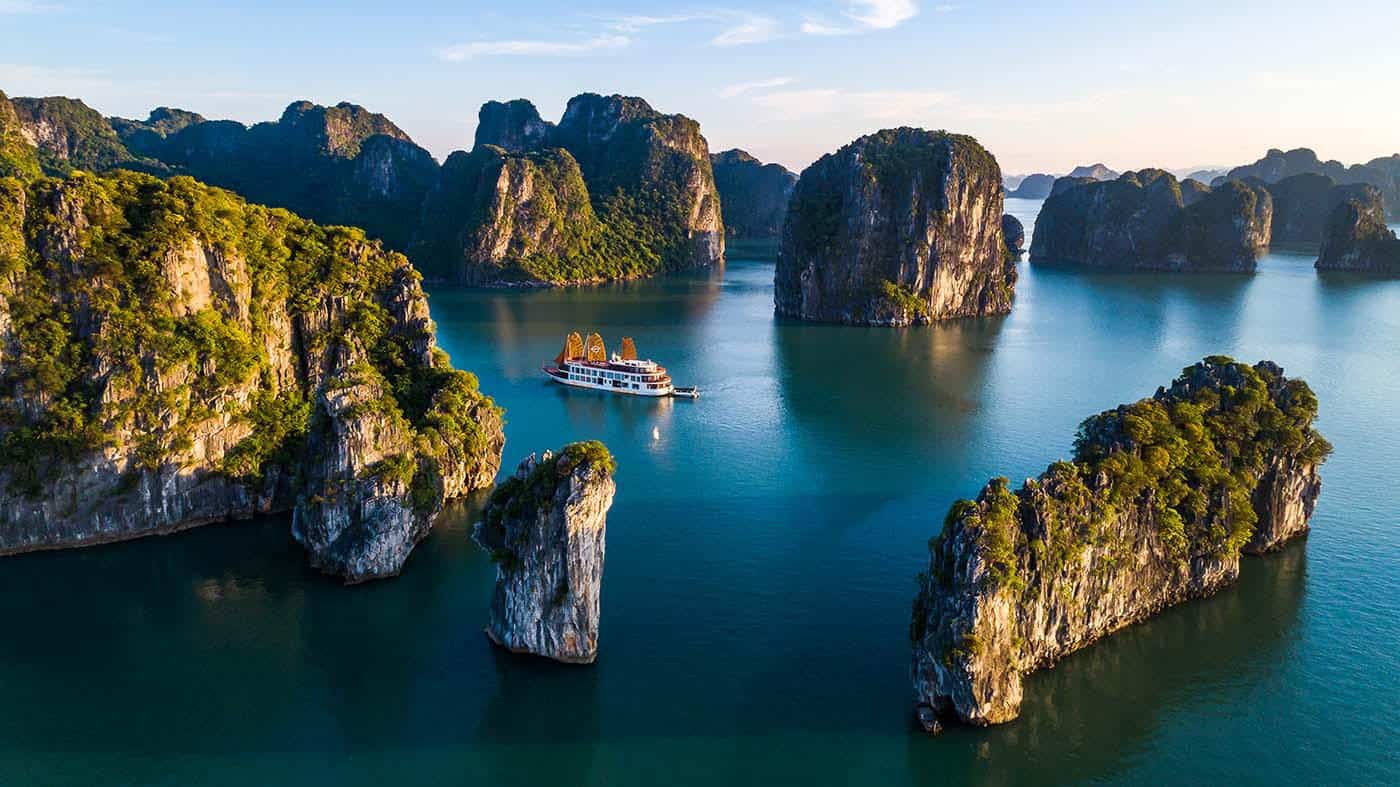 15 Unmissable Things to Do in Ha Long Bay for First-Time Visitors