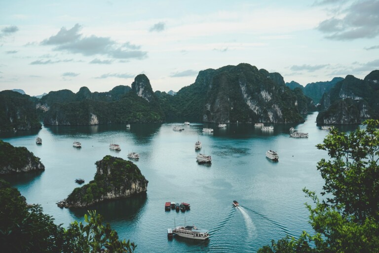 15 Unmissable Things to Do in Ha Long Bay for First-Time Visitors